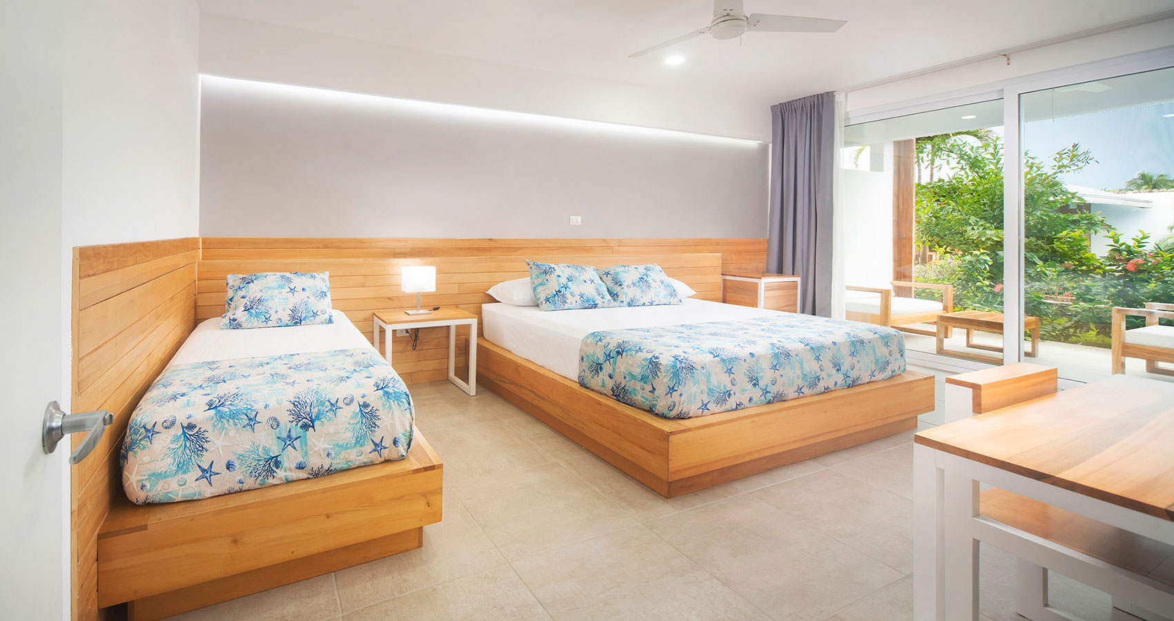 Naboo Resort – Beach and Diving, West Bay, Roatan