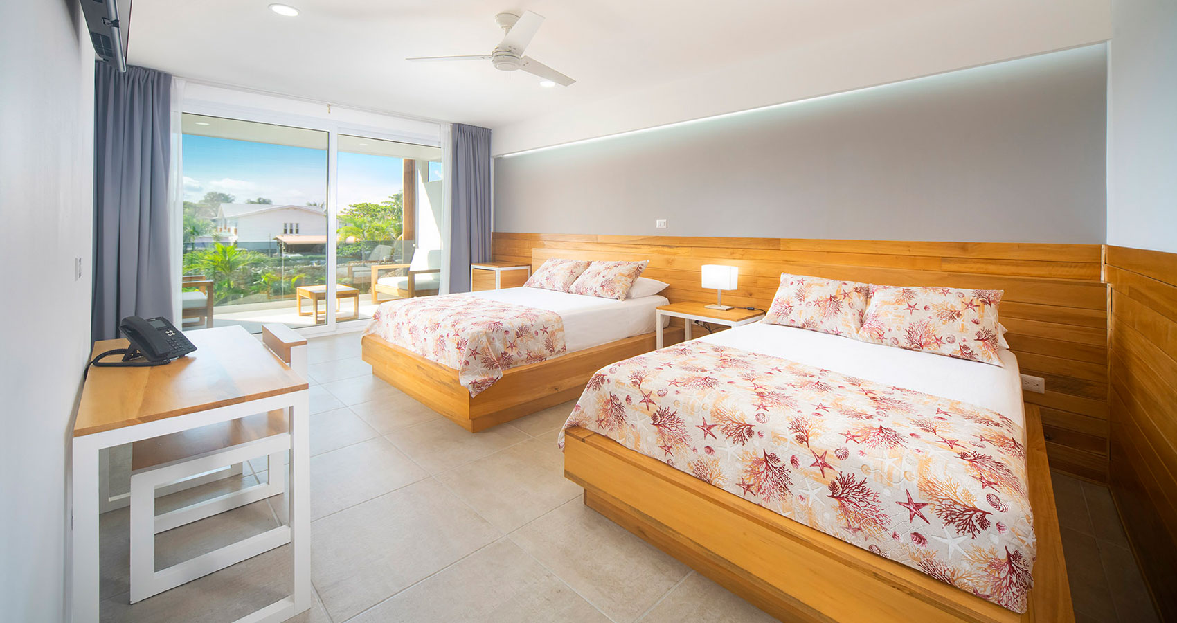 Naboo Resort – Beach and Diving, West Bay, Roatan