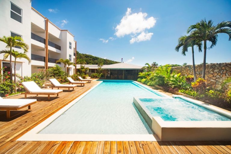 Photos – Naboo Resort – Beach and Diving, West Bay, Roatan