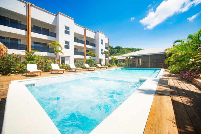 Photos – Naboo Resort – Beach and Diving, West Bay, Roatan